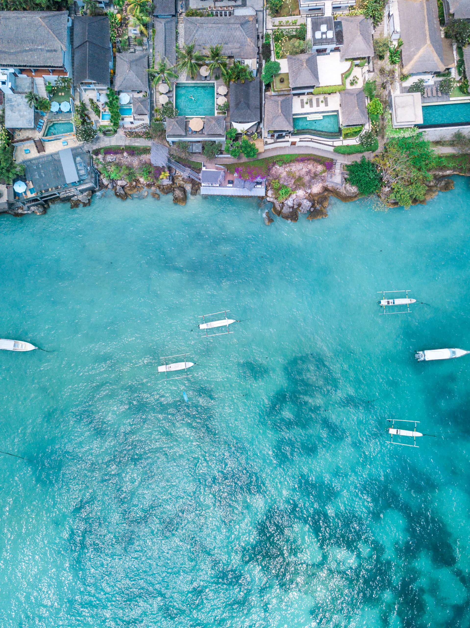 Helen Janneson Bense: Batu Karang